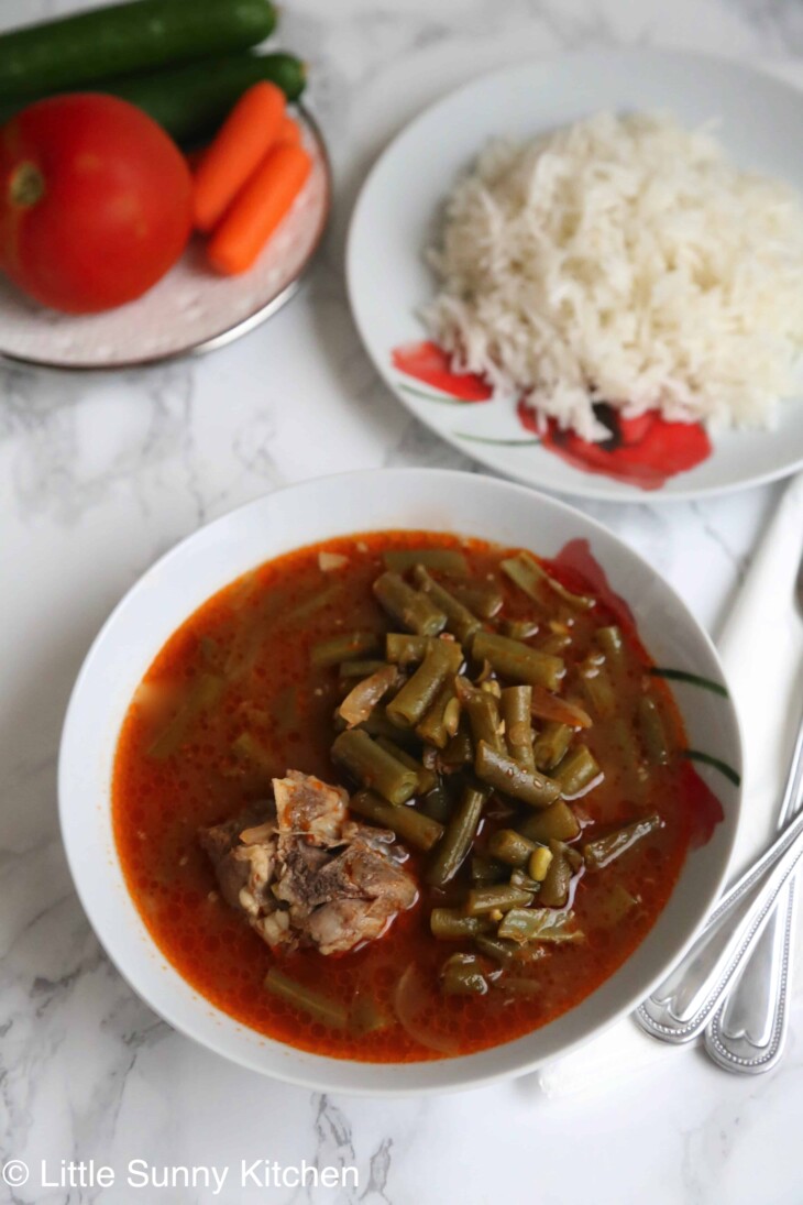 Middle Eastern Green Bean Stew (Fasolia bi Lahme) - Little Sunny Kitchen