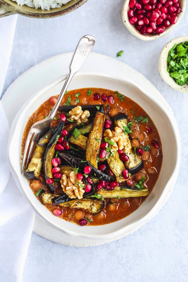 Vegan Fesenjan Recipe (Chickpea, walnut, and pomegranate stew)