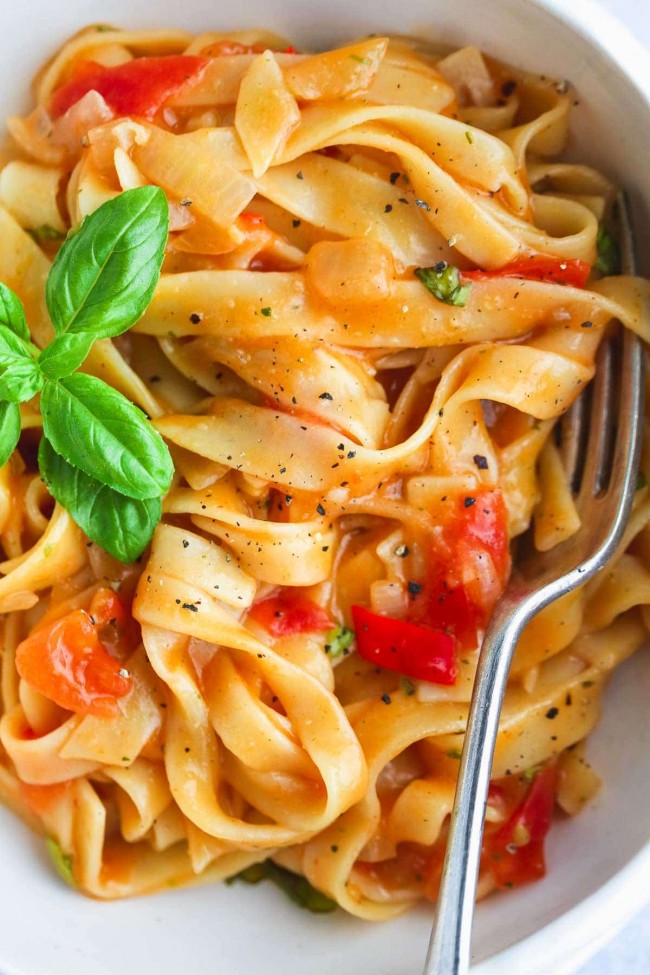 One Pot Pasta - Little Sunny Kitchen