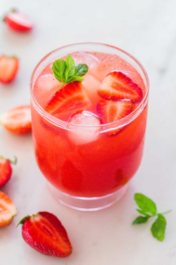 Iced Strawberry Tea (Easy Summer Drink!) - Little Sunny Kitchen