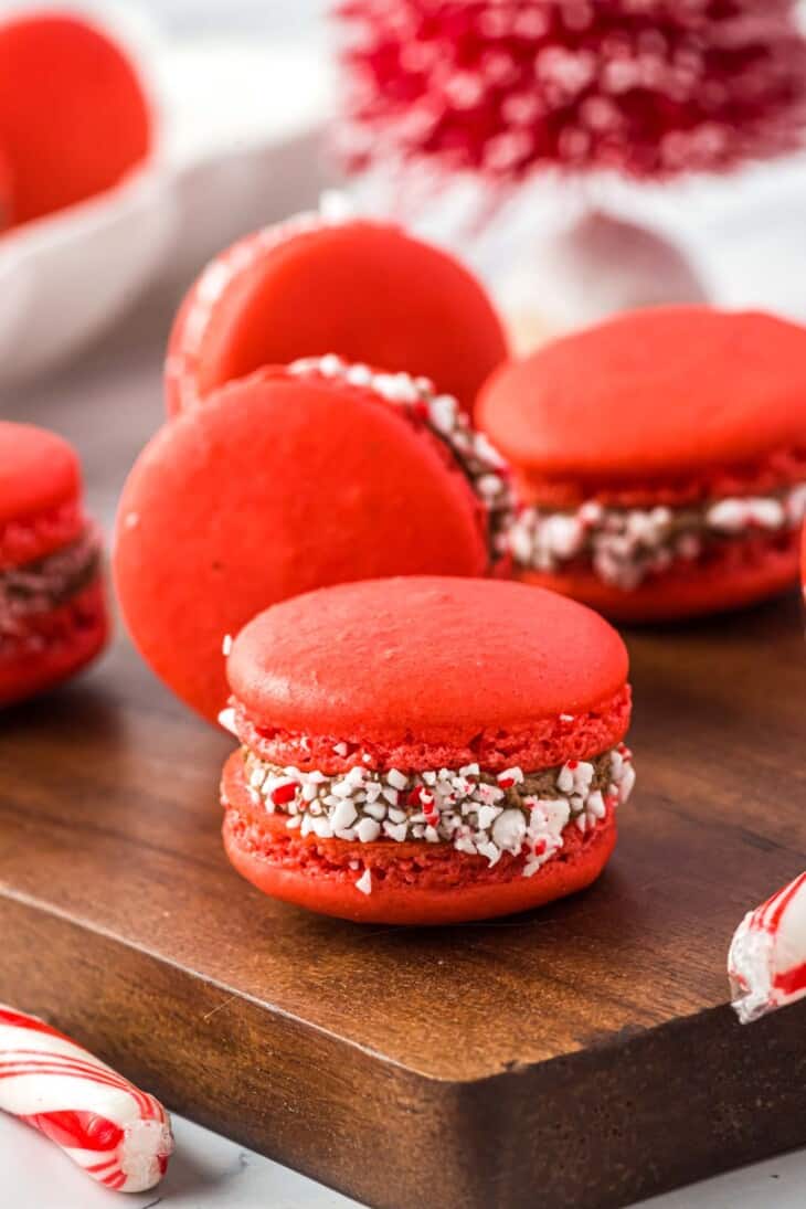 Peppermint Chocolate Macarons (Christmas Macarons Recipe)