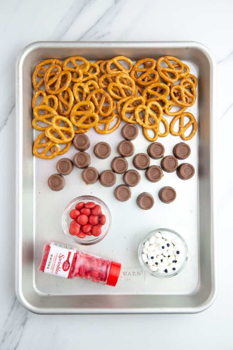 Rolo Pretzel Reindeer Recipe - Little Sunny Kitchen