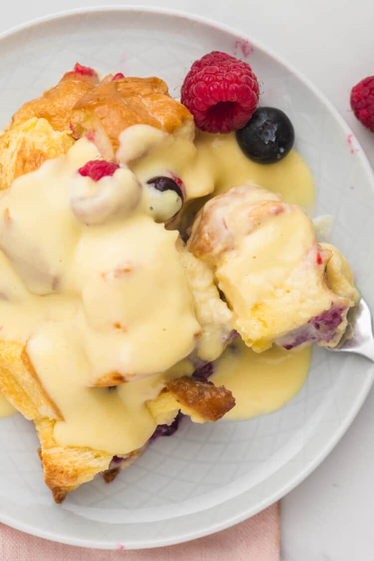 Vanilla Sauce (Crème Anglaise) - Little Sunny Kitchen