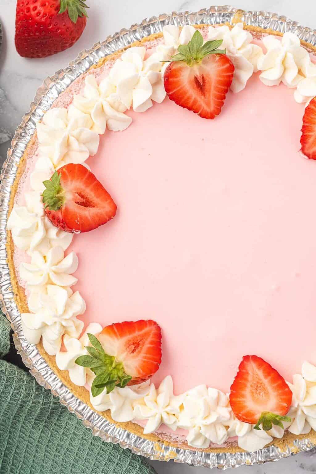 Easy No Bake Strawberry Pie - Little Sunny Kitchen