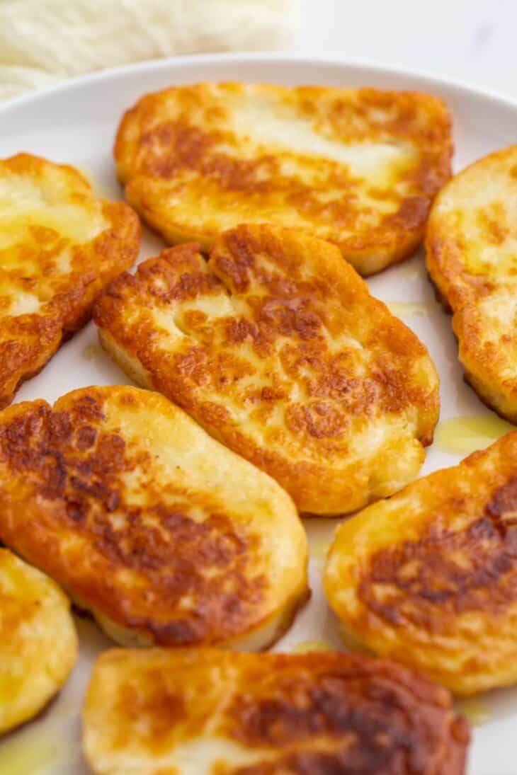 Easy Fried Halloumi Recipe (Crispy & Creamy) - Little Sunny Kitchen