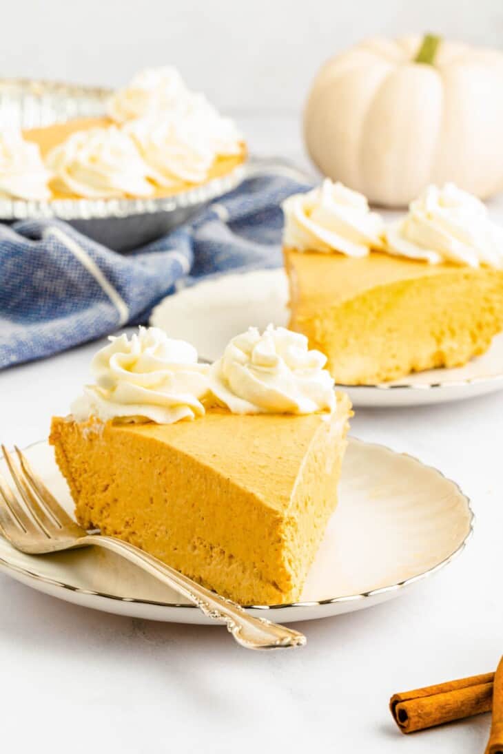 Easy No Bake Pumpkin Pie - Little Sunny Kitchen