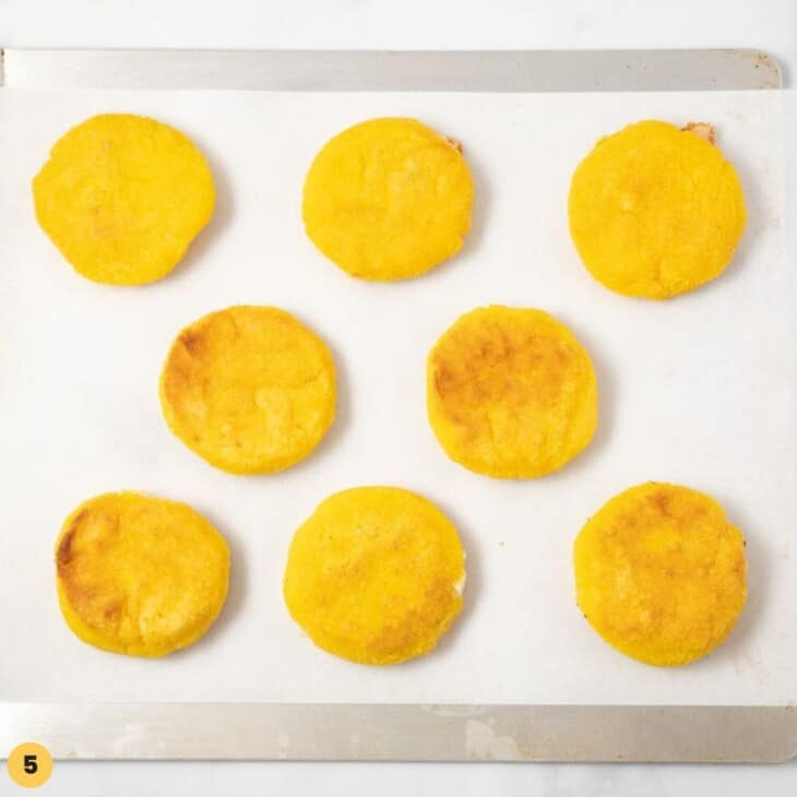 Arepas Con Queso - Little Sunny Kitchen