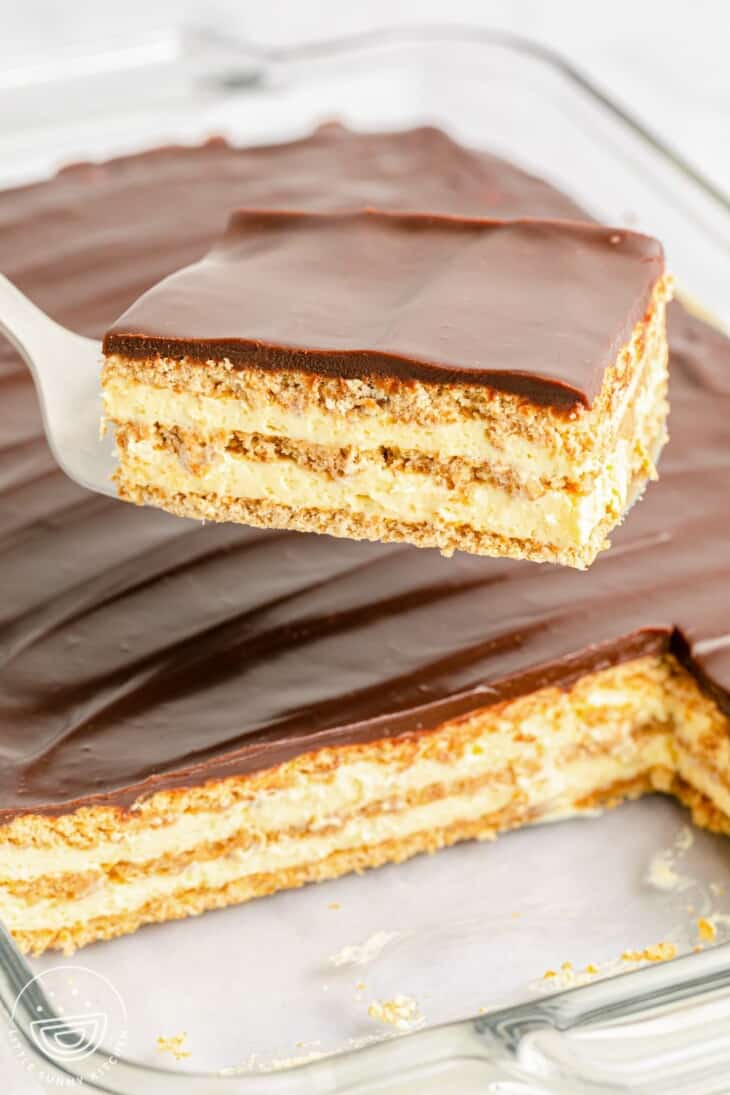 Easy No Bake Eclair Cake (Icebox Cake) - Little Sunny Kitchen