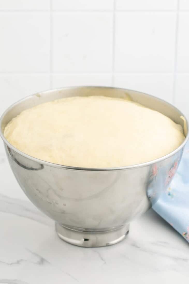 Best Manakish (Manakeesh) with Za'atar and Cheese