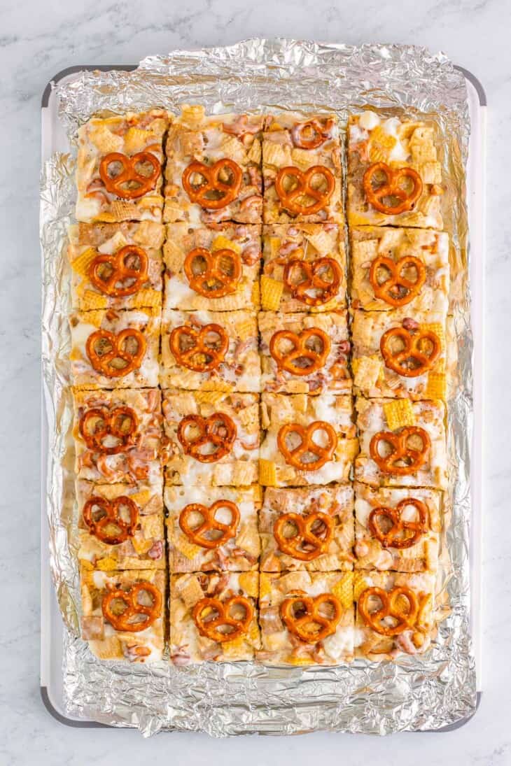 Easy Chex Mix Marshmallow Treats