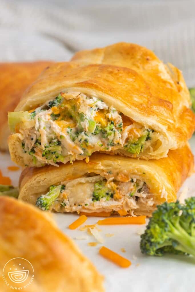 Cheesy Chicken And Broccoli Crescent Ring - Little Sunny Kitchen
