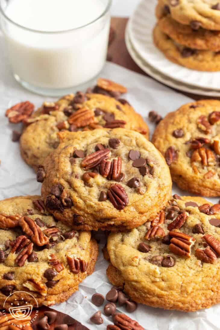 Amazing Chocolate Chip and Pecan Cookies - Little Sunny Kitchen