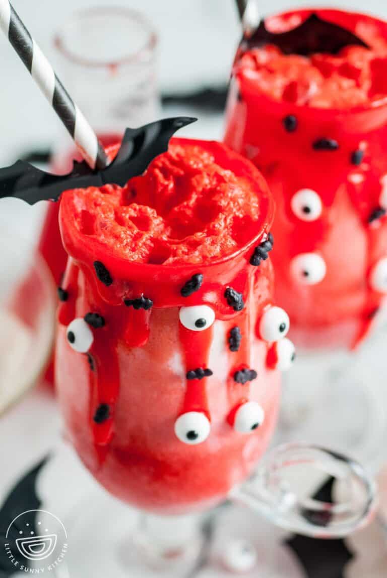 Fun and Spooky Vampire Float - Little Sunny Kitchen