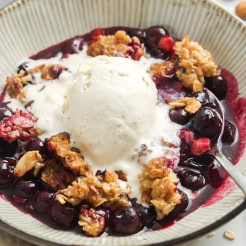 Easy Blueberry Crisp Recipe