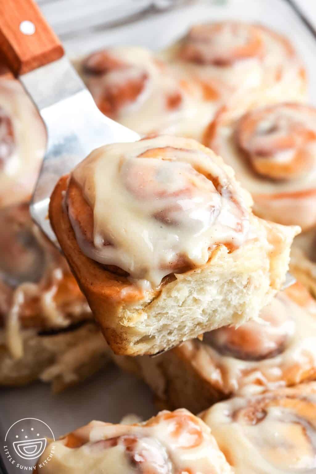 Easy Bread Machine Cinnamon Rolls