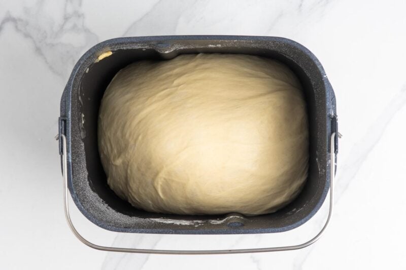 Easy Bread Machine Cinnamon Rolls